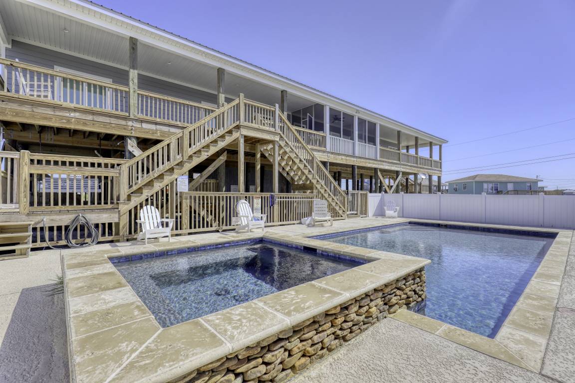 243 M² House ∙ 5 Bedrooms ∙ 12 Guests - Dauphin Island, AL