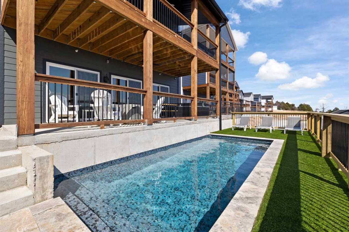405 M² House ∙ 9 Bedrooms ∙ 23 Guests - Branson, MO