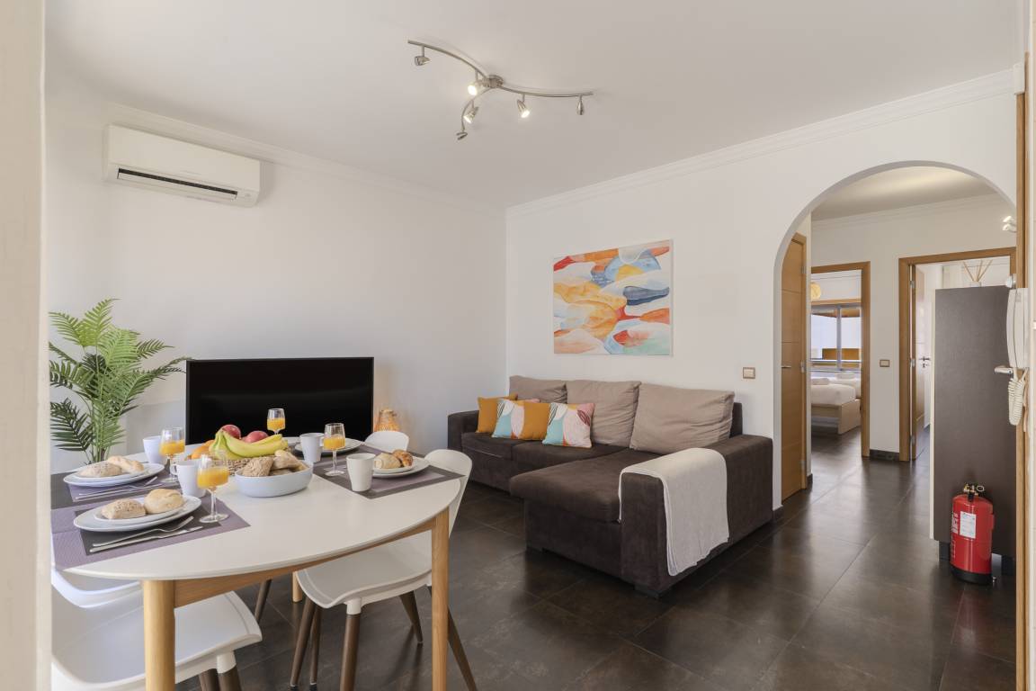 68 M² Apartamento ∙ 2 Habitaciones ∙ 6 Huéspedes - Armação de Pêra