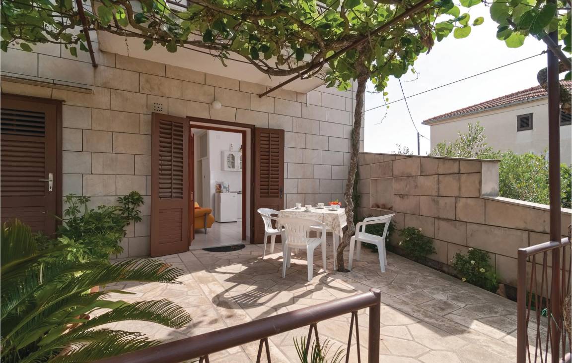 30 M² Apartment ∙ 1 Bedroom ∙ 2 Guests - Supetar