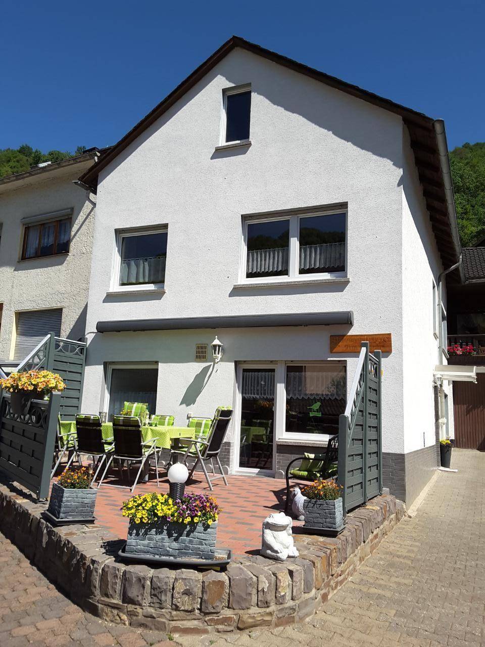 120 M² Ferienhaus ∙ 4 Schlafzimmer ∙ 9 Gäste - Bacharach