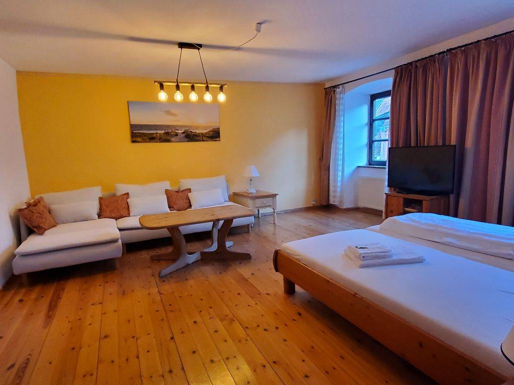 65 M² Apartment ∙ 1 Bedroom ∙ 5 Guests - Stralsund