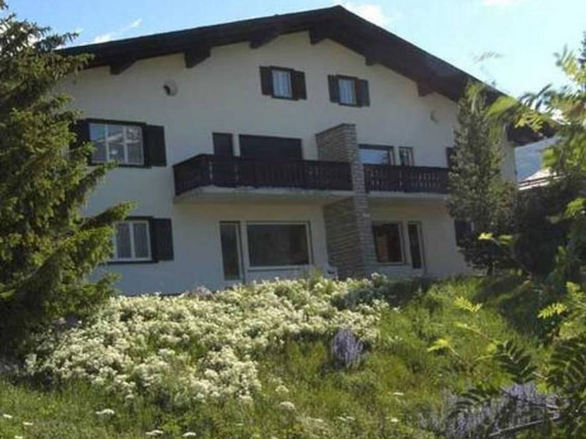 98 M² Ferienwohnung ∙ 3 Schlafzimmer ∙ 6 Gäste - Celerina/Schlarigna