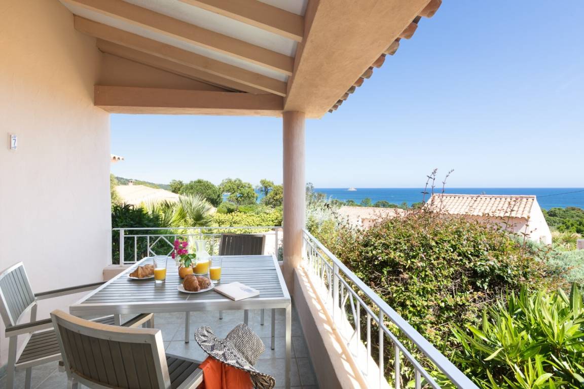 28 M² Ferienhaus ∙ 1 Schlafzimmer ∙ 3 Gäste - Pinarellu