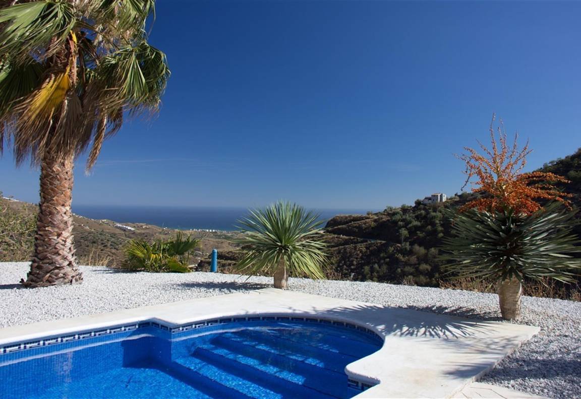 150 M² Villa ∙ 3 Bedrooms ∙ 8 Guests - Vélez-Málaga