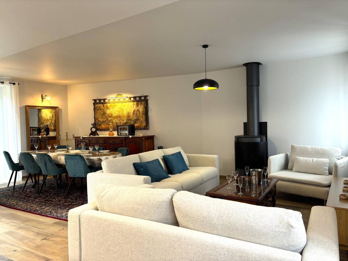 140 M² Gîte ∙ 4 Schlafzimmer ∙ 8 Gäste - Allier