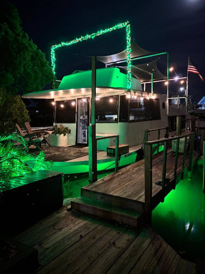 Péniche ∙ 1 Chambre ∙ 4 Personnes - Floride