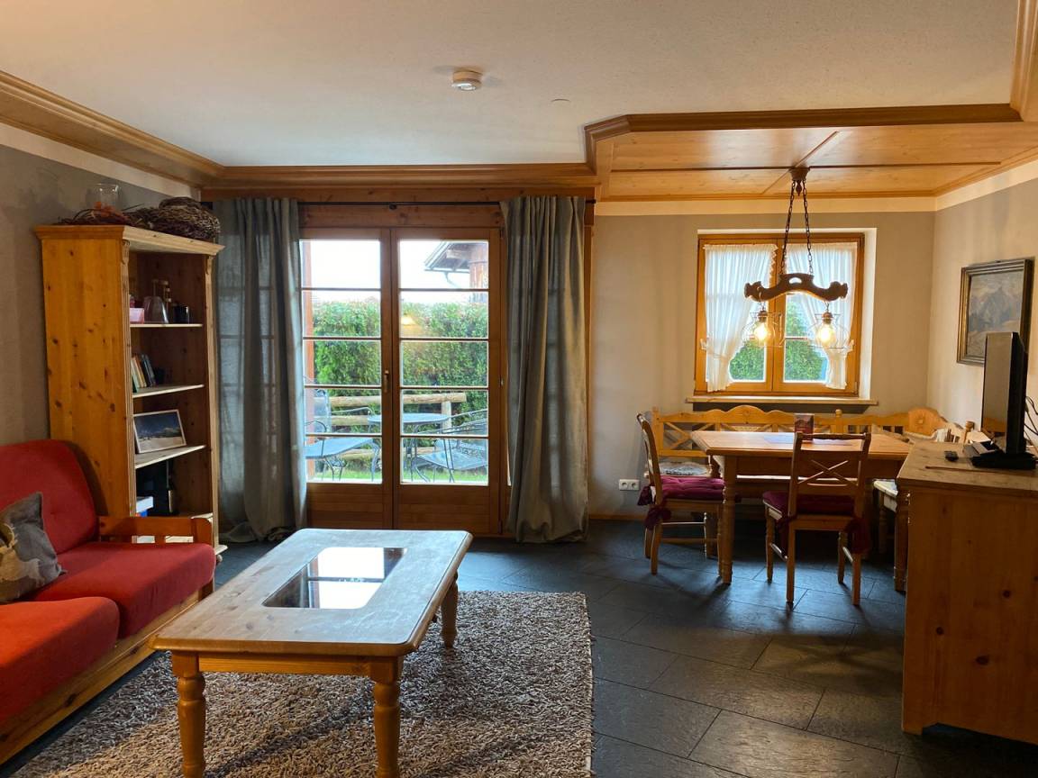70 M² Ferienwohnung ∙ 2 Schlafzimmer ∙ 4 Gäste - Bolsterlang