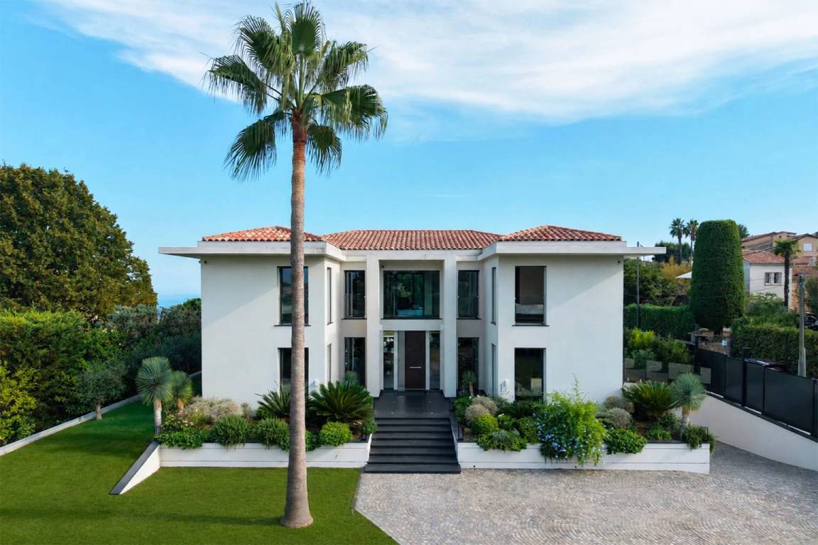 530 M² Villa ∙ 5 Bedrooms ∙ 10 Guests - Cannes