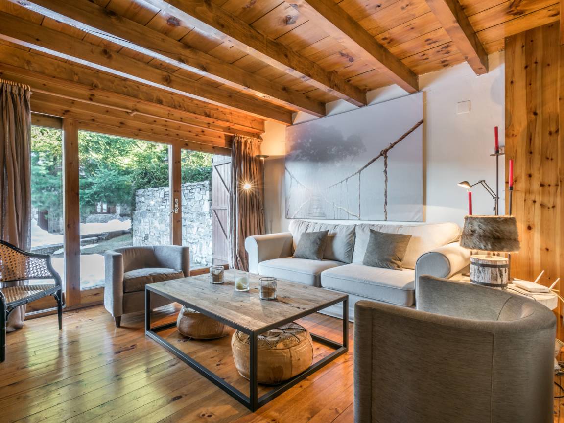 92 M² Huis ∙ 4 Slaapkamers ∙ 9 Gasten - Viella