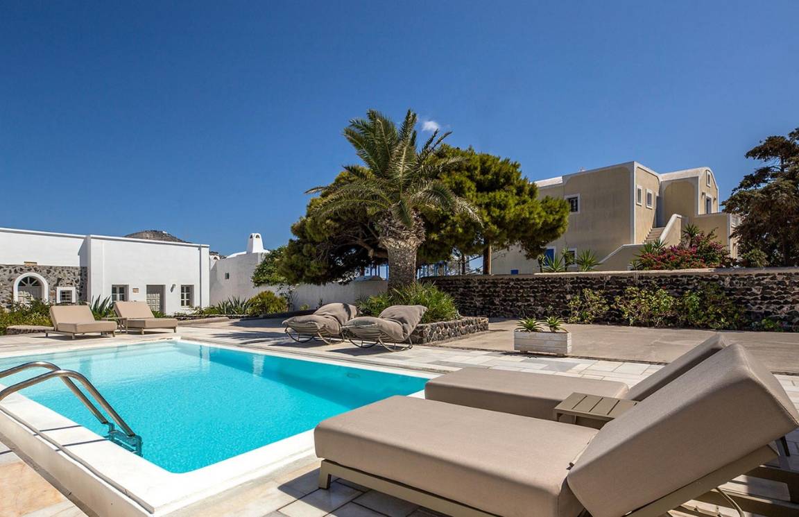 Villa ∙ 2 Bedrooms ∙ 4 Guests - Szantorini