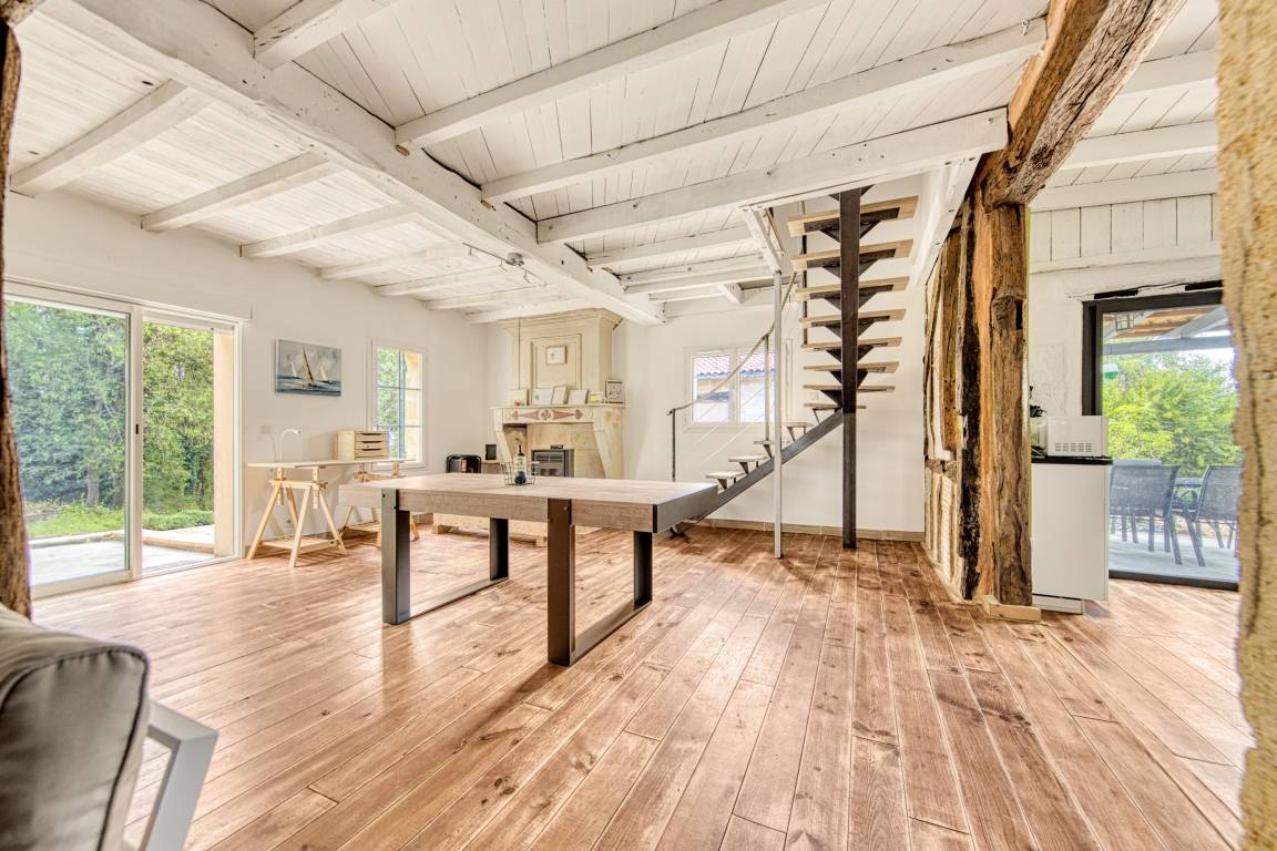 135 M² Casa ∙ 3 Habitaciones ∙ 6 Huéspedes - Coutras