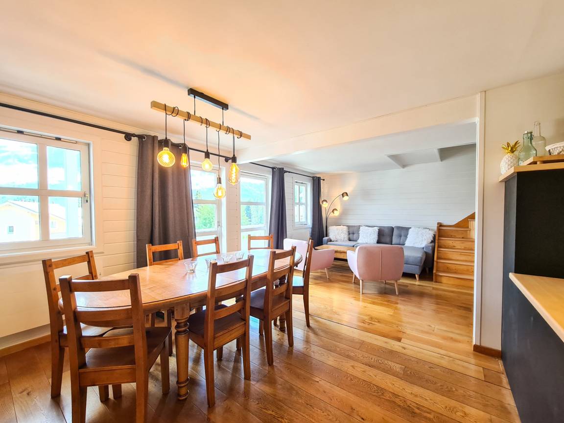 110 M² Chalet ∙ 4 Bedrooms ∙ 8 Guests - Flaine