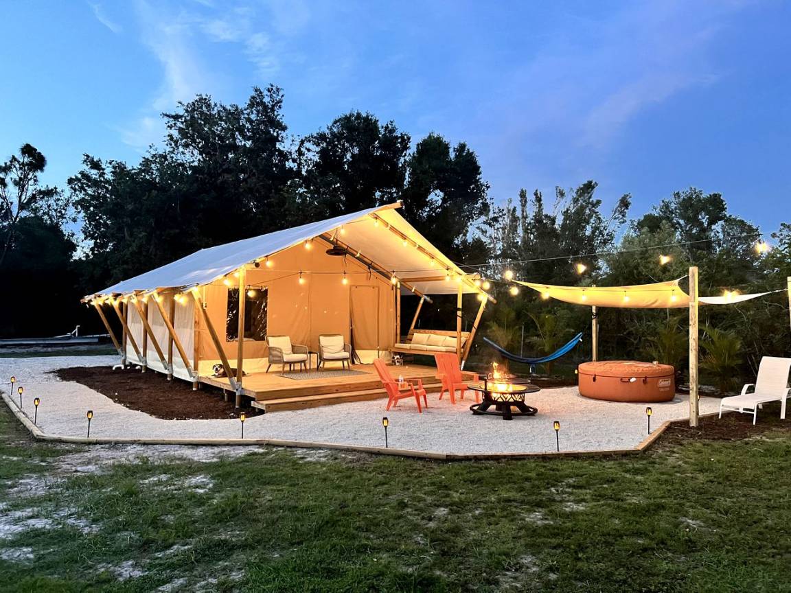Camping ∙ 1 Chambre ∙ 2 Personnes - Port Charlotte, FL