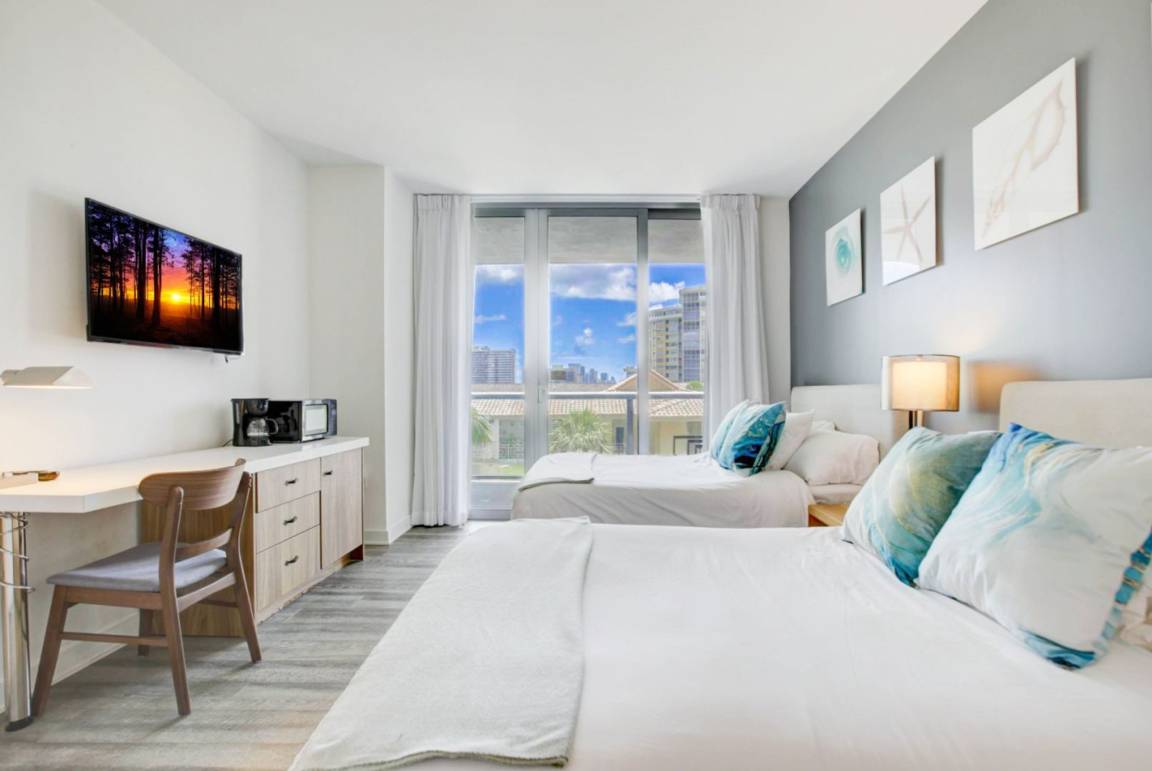 357 M² Apartamento ∙ 1 Habitación ∙ 4 Huéspedes - Hallandale Beach