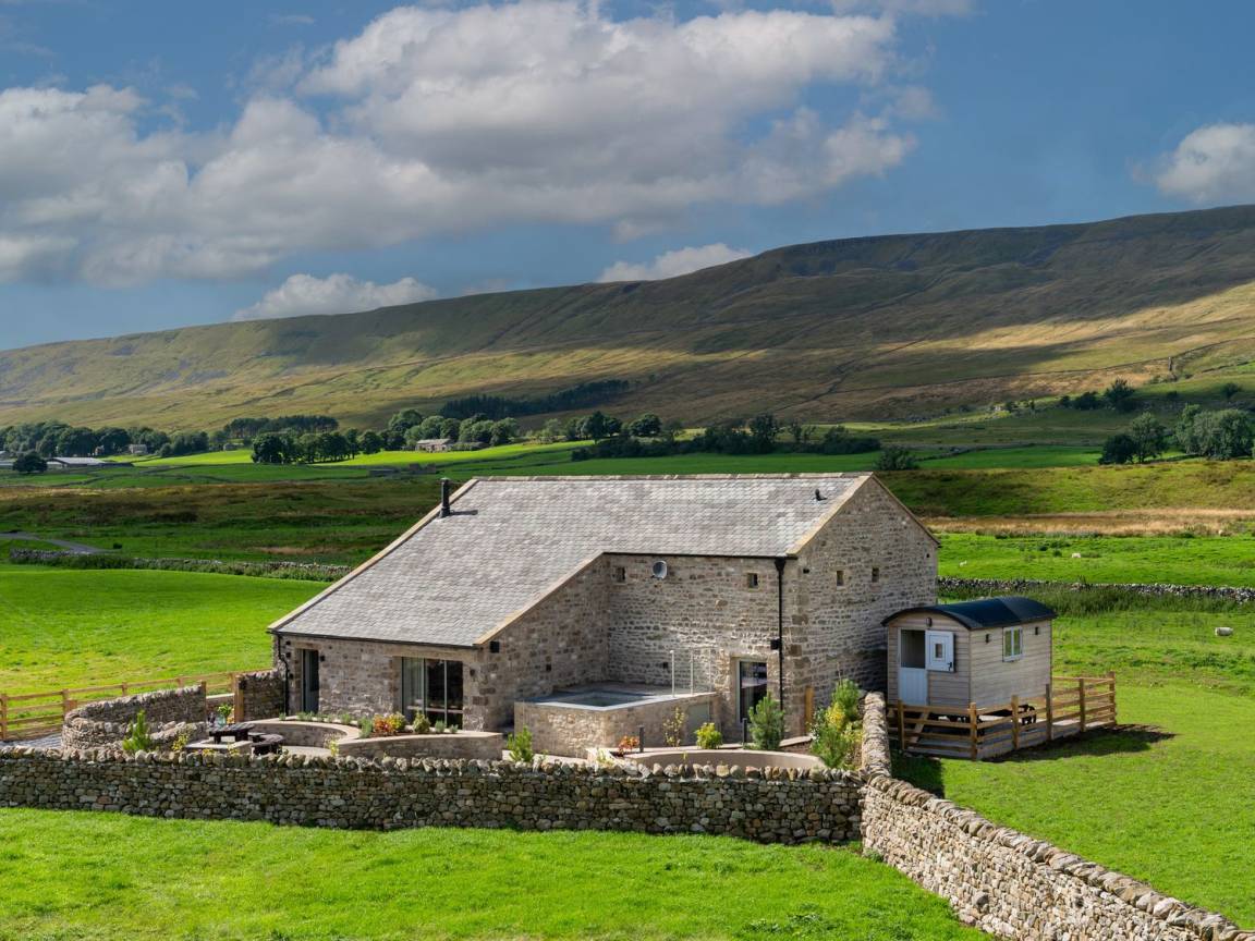 Cottage ∙ 4 Bedrooms ∙ 9 Guests - Horton in Ribblesdale