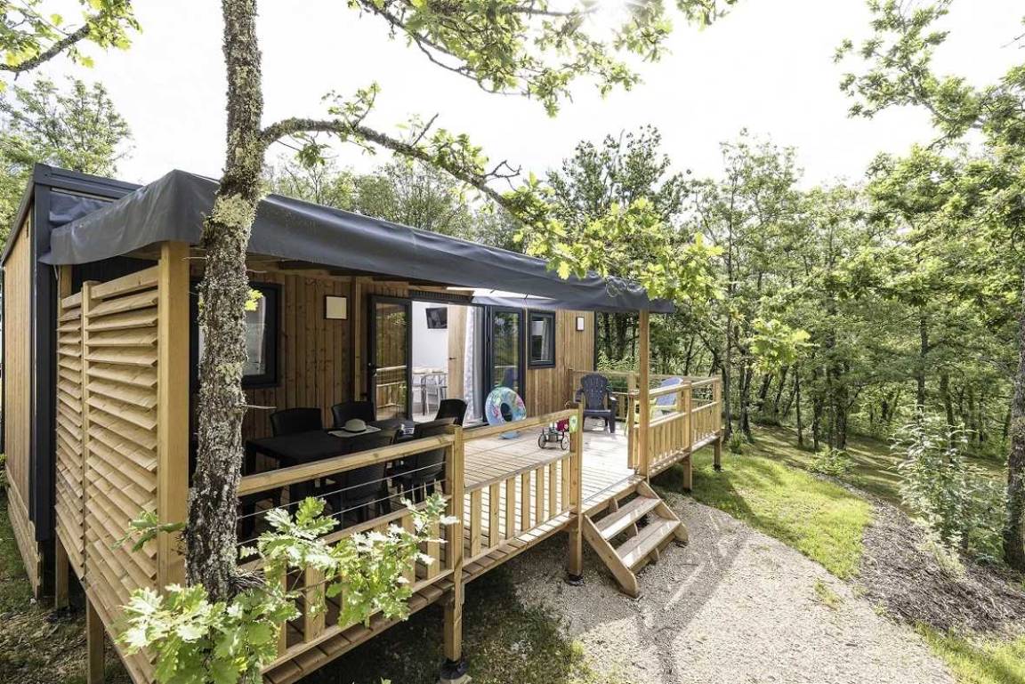 32 M² Camping ∙ 2 Chambres ∙ 4 Personnes - Souillac