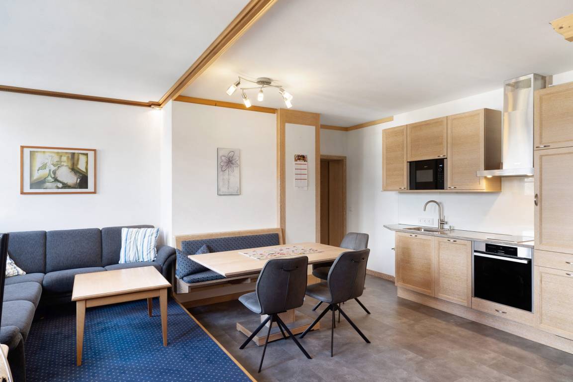 120 M² Ferienwohnung ∙ 2 Schlafzimmer ∙ 5 Gäste - Attendorn