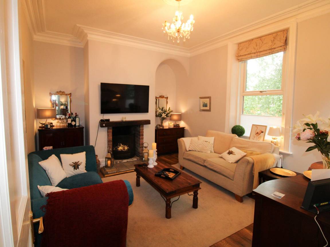 Cottage ∙ 4 Bedrooms ∙ 8 Guests - Carlisle