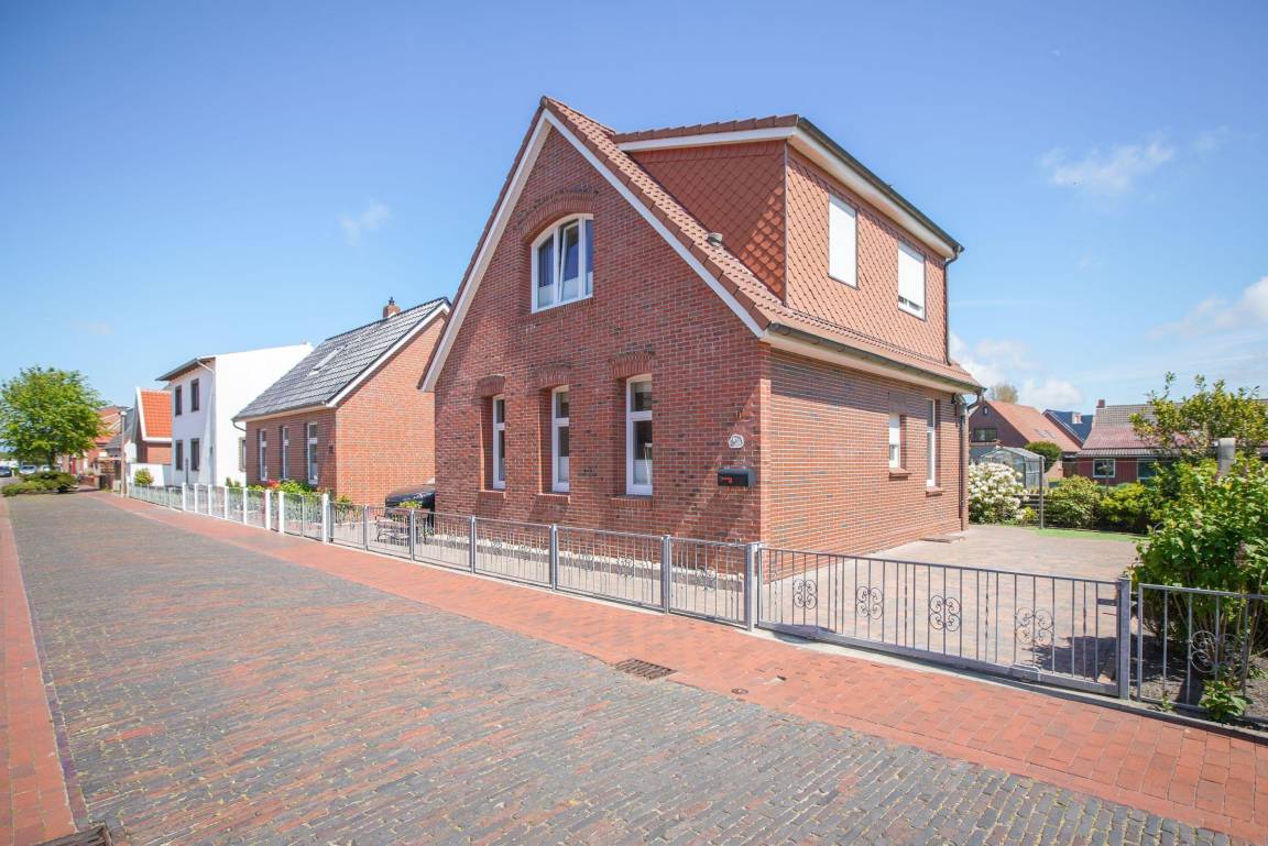 102 M² House ∙ 2 Bedrooms ∙ 5 Guests - Borkum