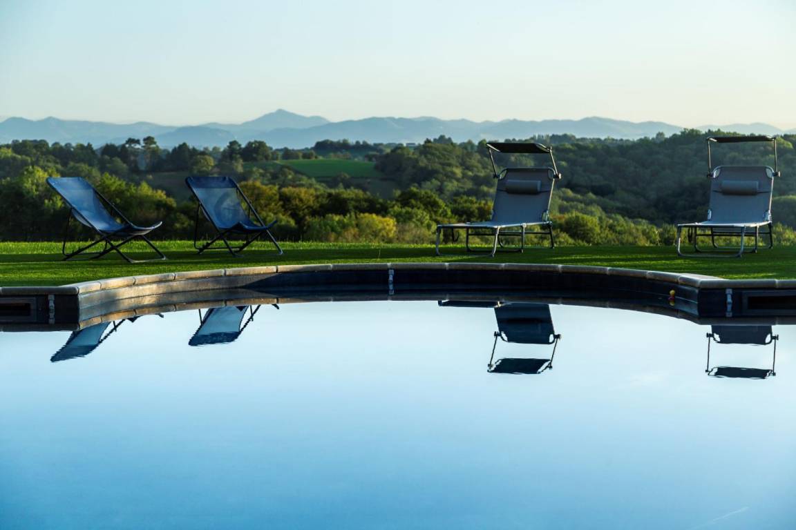 150 M² Gîte ∙ 3 Schlafzimmer ∙ 8 Gäste - Salies-de-Béarn