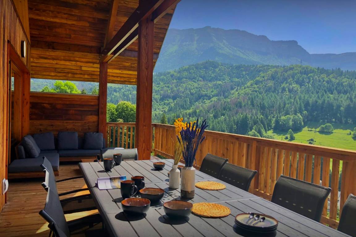 140 M² Chalet ∙ 4 Bedrooms ∙ 9 Guests - Saint-Pierre-de-Chartreuse