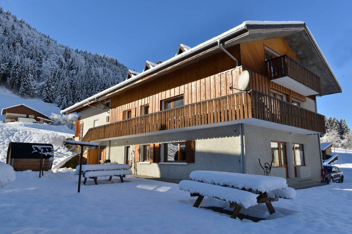 450 M² Appartement ∙ 8 Chambres ∙ 15 Personnes - Champéry