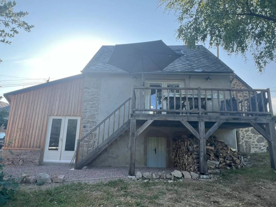 63 M² Huis ∙ 1 Slaapkamer ∙ 2 Gasten - Morvan