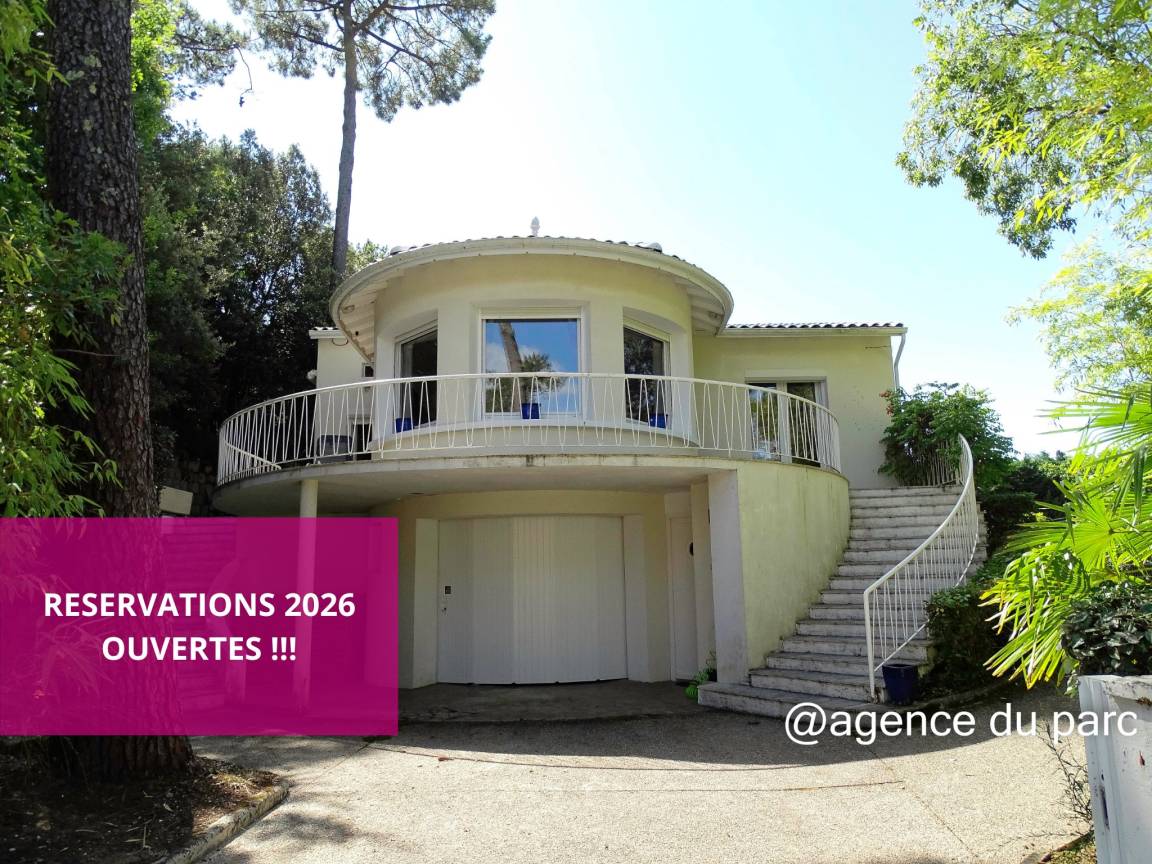104 M² Maison De Vacances ∙ 3 Chambres ∙ 8 Personnes - Royan
