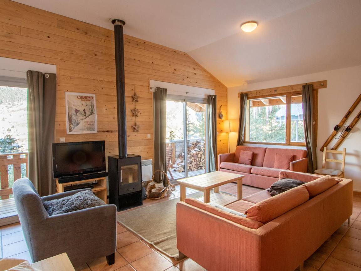 100 M² Chalet ∙ 4 Bedrooms ∙ 10 Guests - Aussois