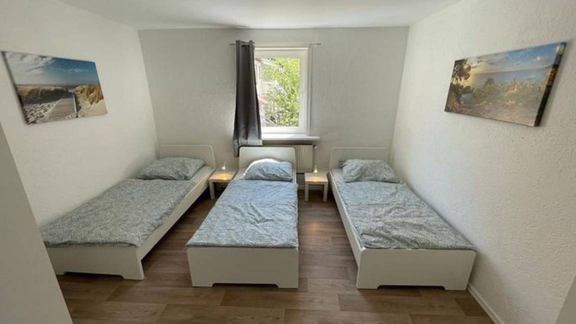 Ferienwohnung ∙ 4 Schlafzimmer ∙ 12 Gäste - Kassel