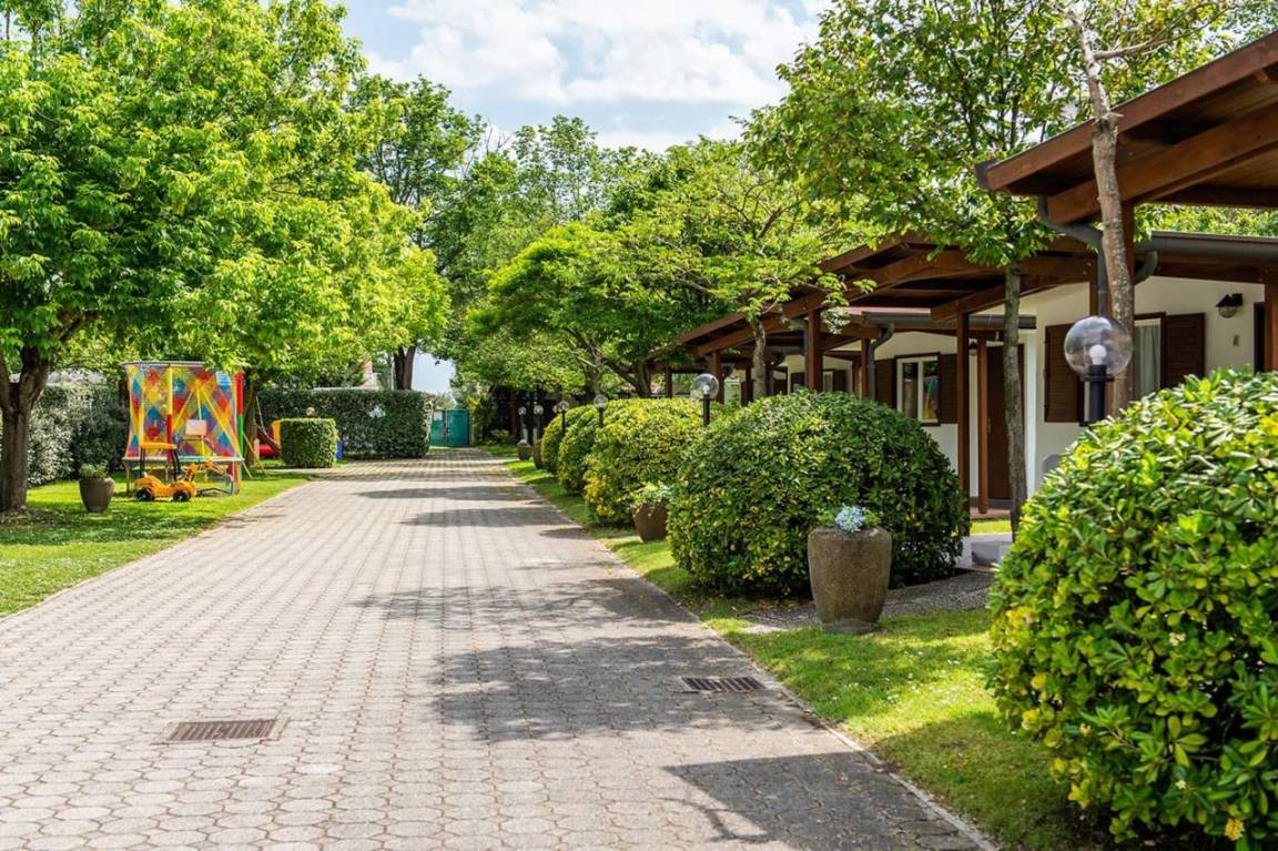 20 M² Bungalow ∙ 1 Schlafzimmer ∙ 4 Gäste - Rosolina Mare