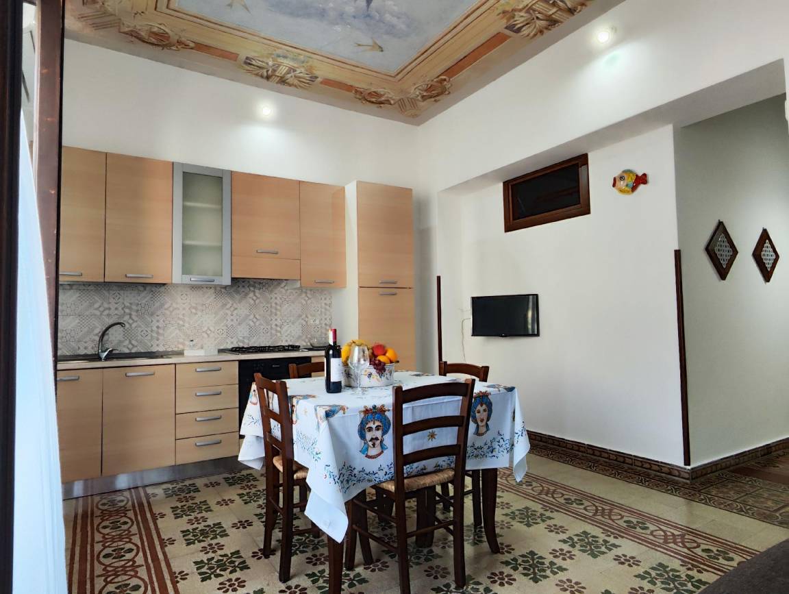 50 M² Apartment ∙ 2 Bedrooms ∙ 4 Guests - Santa Flavia