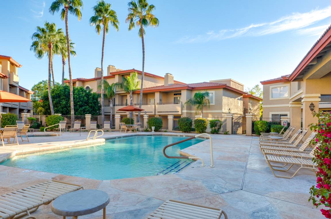73 M² Apartment ∙ 1 Bedroom ∙ 4 Guests - Phoenix, AZ