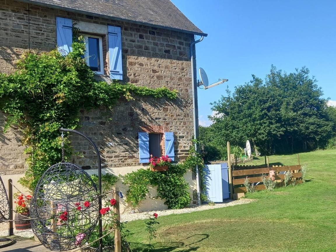 55 M² Casa Rural ∙ 2 Habitaciones ∙ 4 Huéspedes - Saint-Hilaire-du-Harcouët
