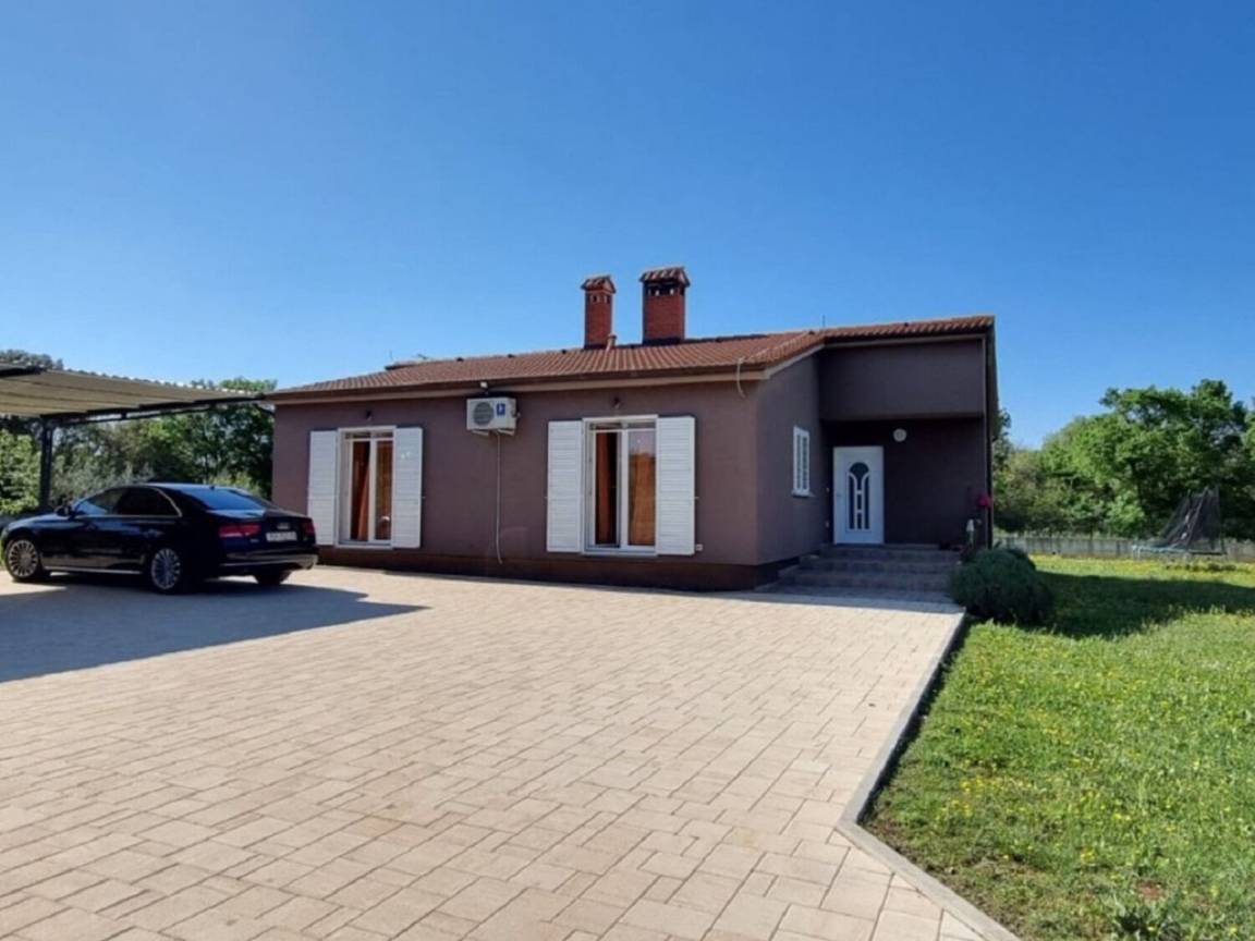 Ferienhaus ∙ 4 Schlafzimmer ∙ 6 Gäste - Pješčana Uvala