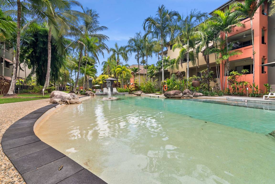 Apartment ∙ 2 Bedrooms ∙ 4 Guests - Cairns