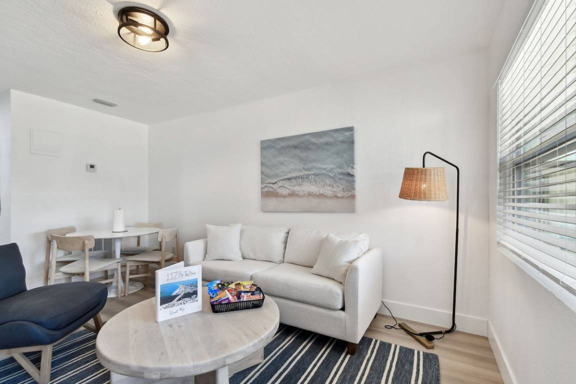 Apartamento ∙ 1 Habitación ∙ 4 Huéspedes - Treasure Island, FL