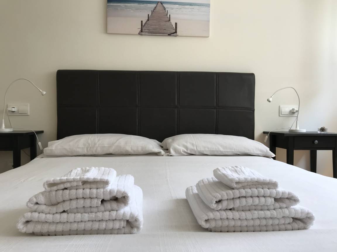 55 M² Apartment ∙ 2 Bedrooms ∙ 4 Guests - Avilés