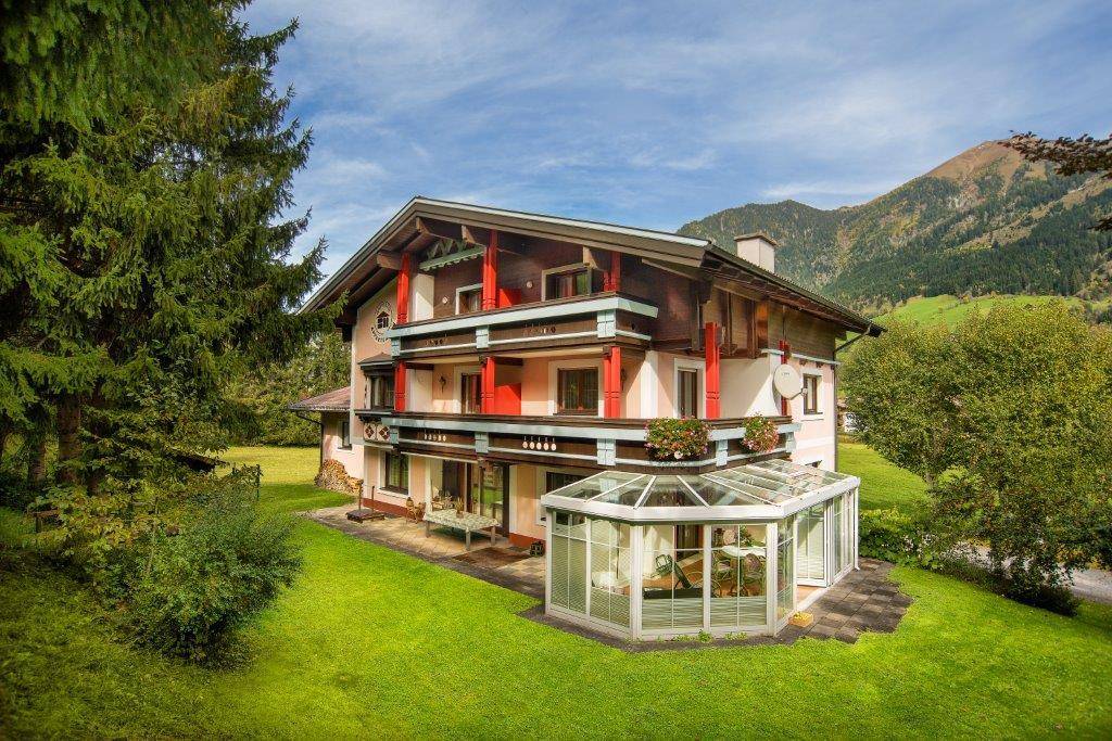 68 M² Ferienwohnung ∙ 1 Schlafzimmer ∙ 5 Gäste - Bad Hofgastein