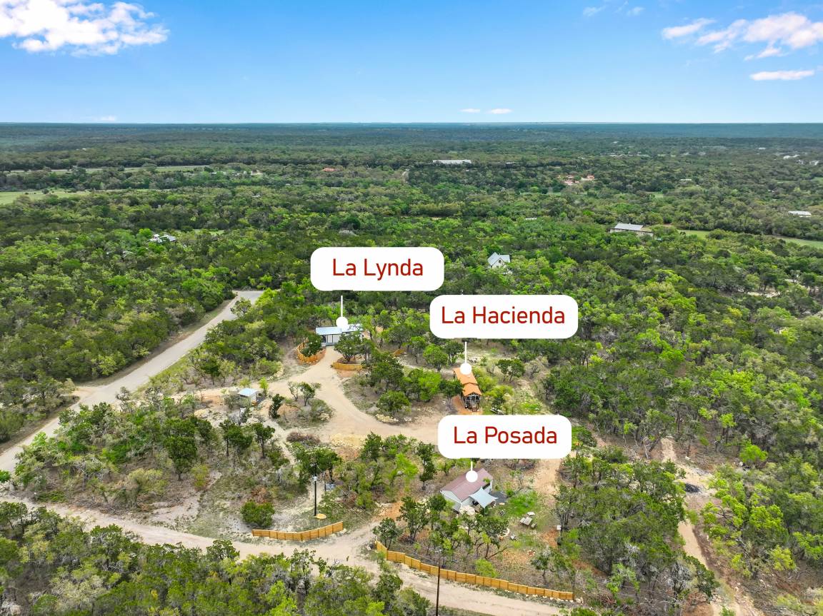 112 M² House ∙ 3 Bedrooms ∙ 12 Guests - Driftwood, TX