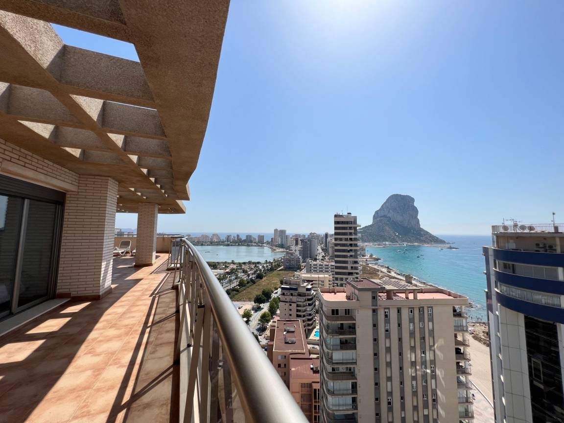 100 M² Apartamento ∙ 3 Habitaciones ∙ 8 Huéspedes - Calpe