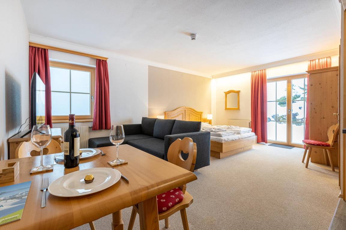 33 M² Ferienwohnung ∙ 1 Schlafzimmer ∙ 4 Gäste - Haus