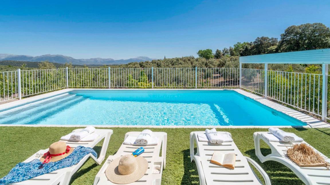 190 M² Huis ∙ 4 Slaapkamers ∙ 12 Gasten - Archidona