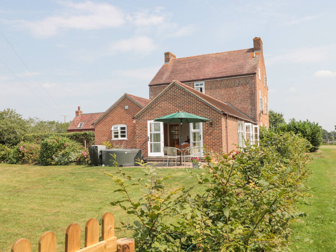 Cottage ∙ 2 Bedrooms ∙ 4 Guests - Ledbury