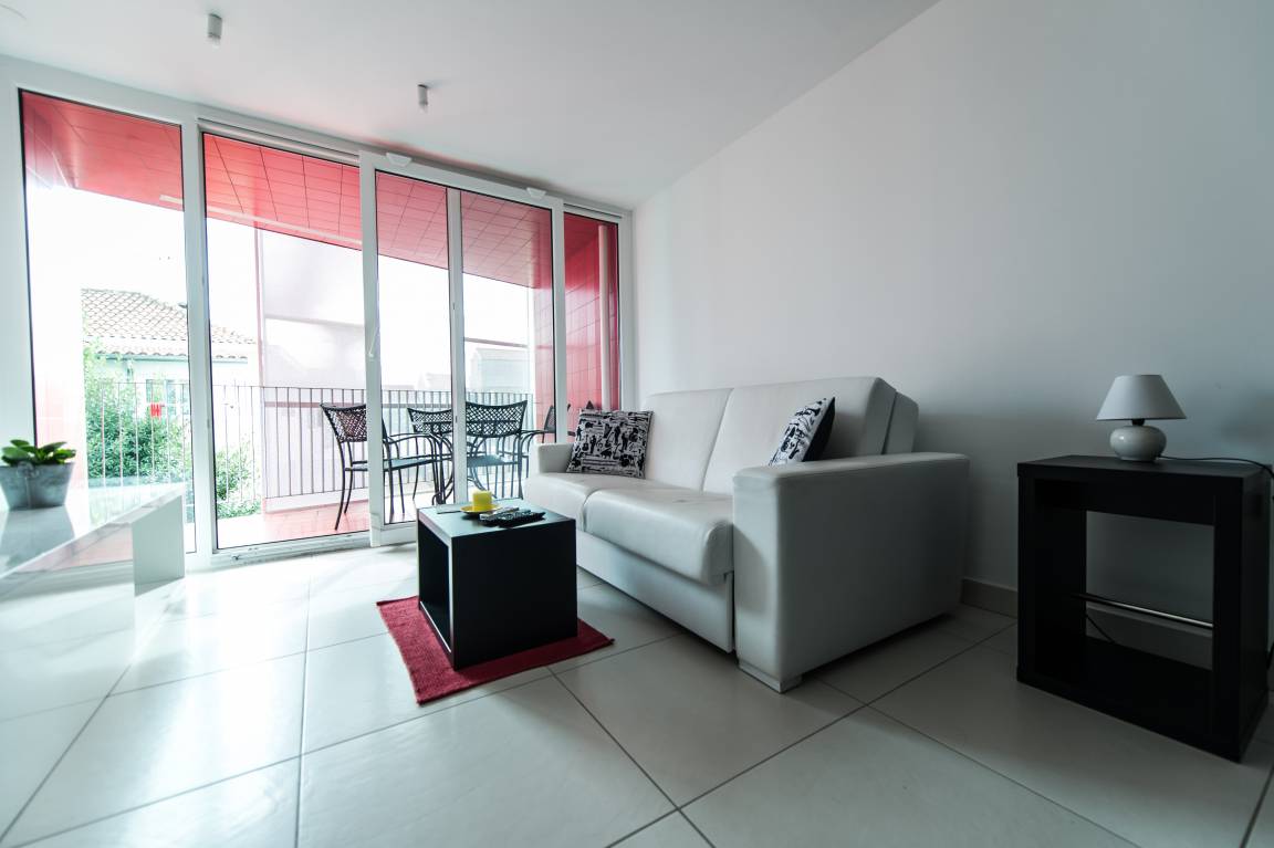 65 M² Apartment ∙ 2 Bedrooms ∙ 4 Guests - Tisno