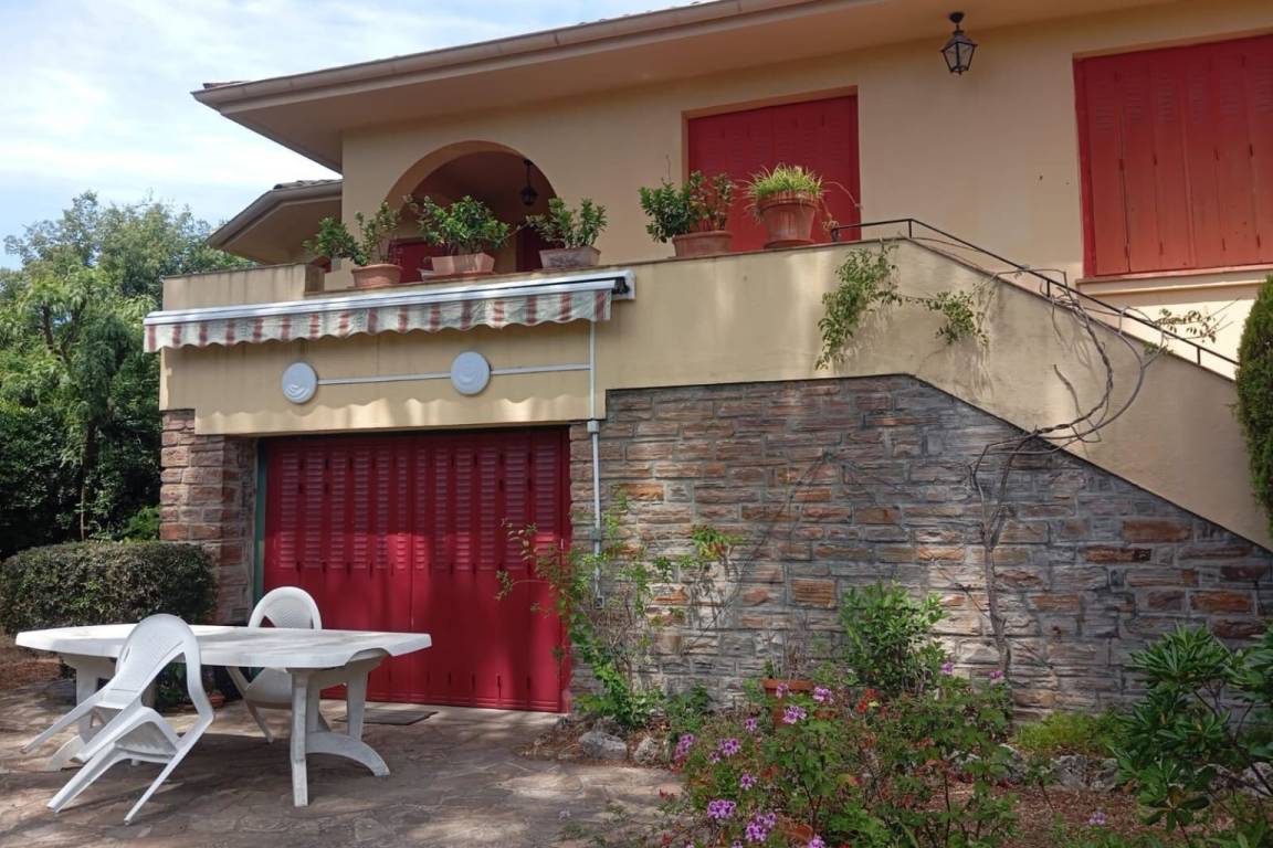 200 M² Maison De Vacances ∙ 7 Chambres ∙ 14 Personnes - Saint-Raphaël