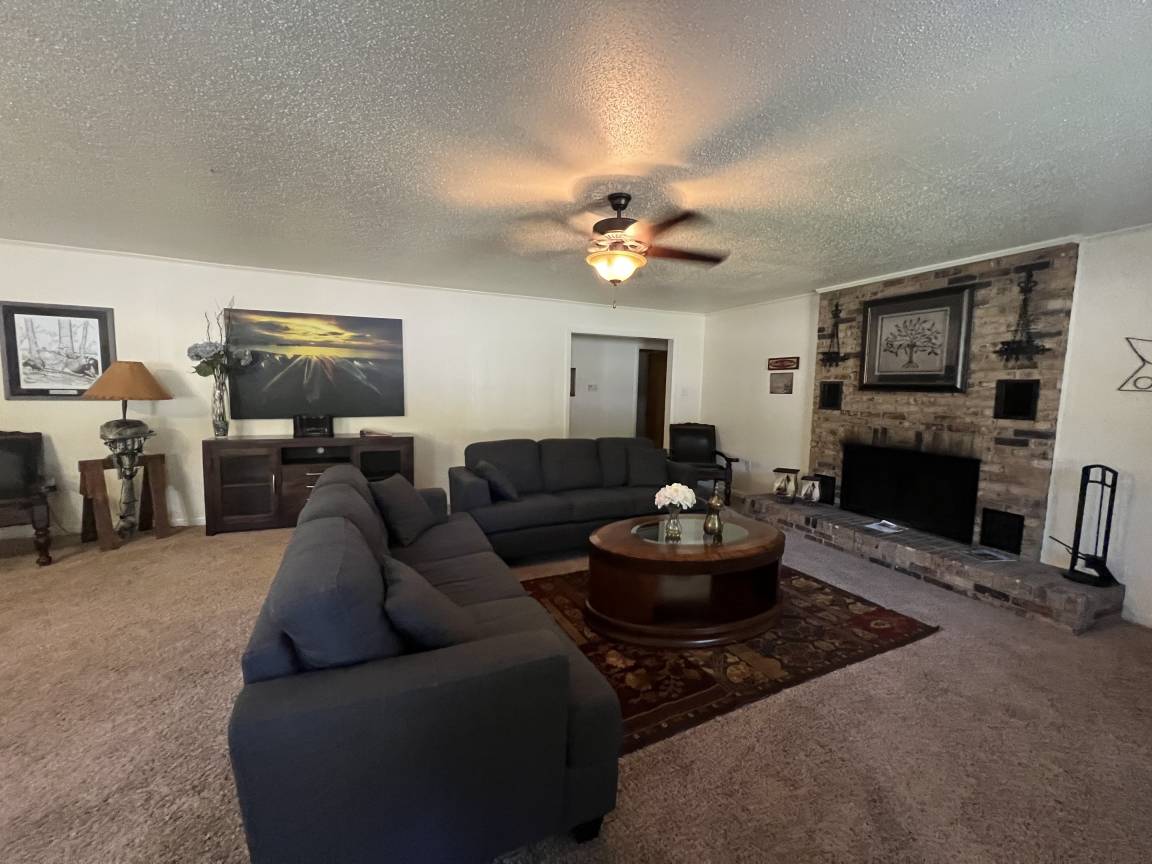 House ∙ 2 Bedrooms ∙ 12 Guests - Arkansas