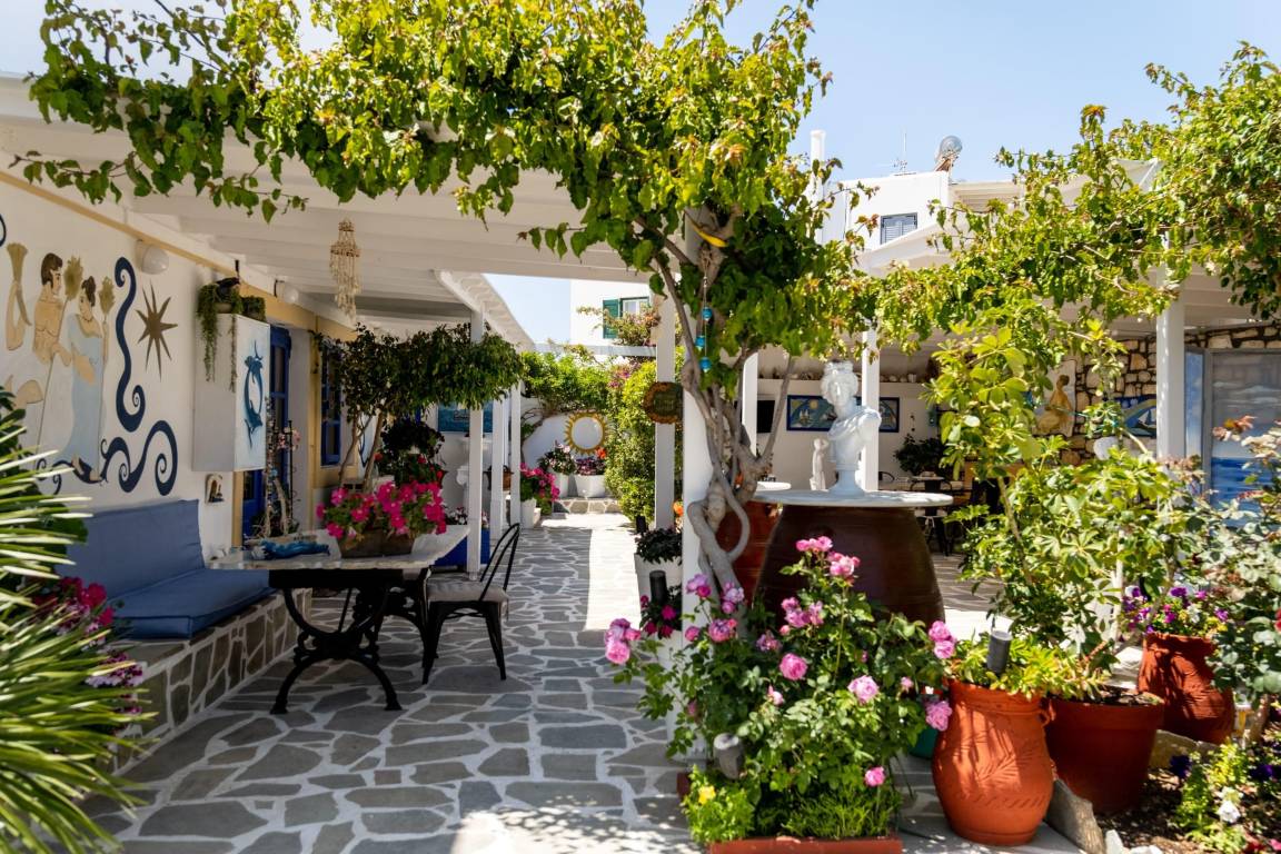 House ∙ 2 Bedrooms ∙ 4 Guests - Paros