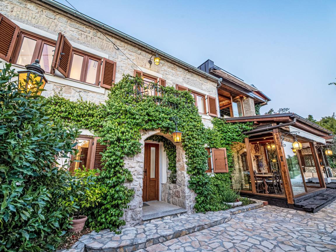240 M² Ferienhaus ∙ 3 Schlafzimmer ∙ 6 Gäste - Crikvenica